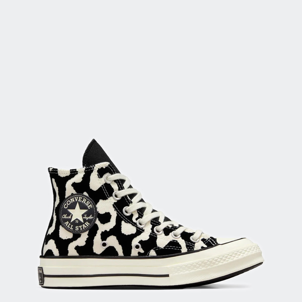 white pattern converse